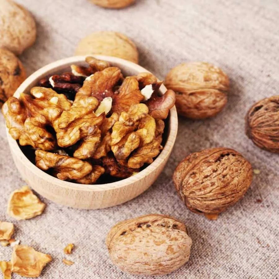 Soaked Dry Fruits : જાણો ક્યા ડ્રાય ફ્રુટ્સને પલાળીને ખાવા જોઈએ અને કયા ...