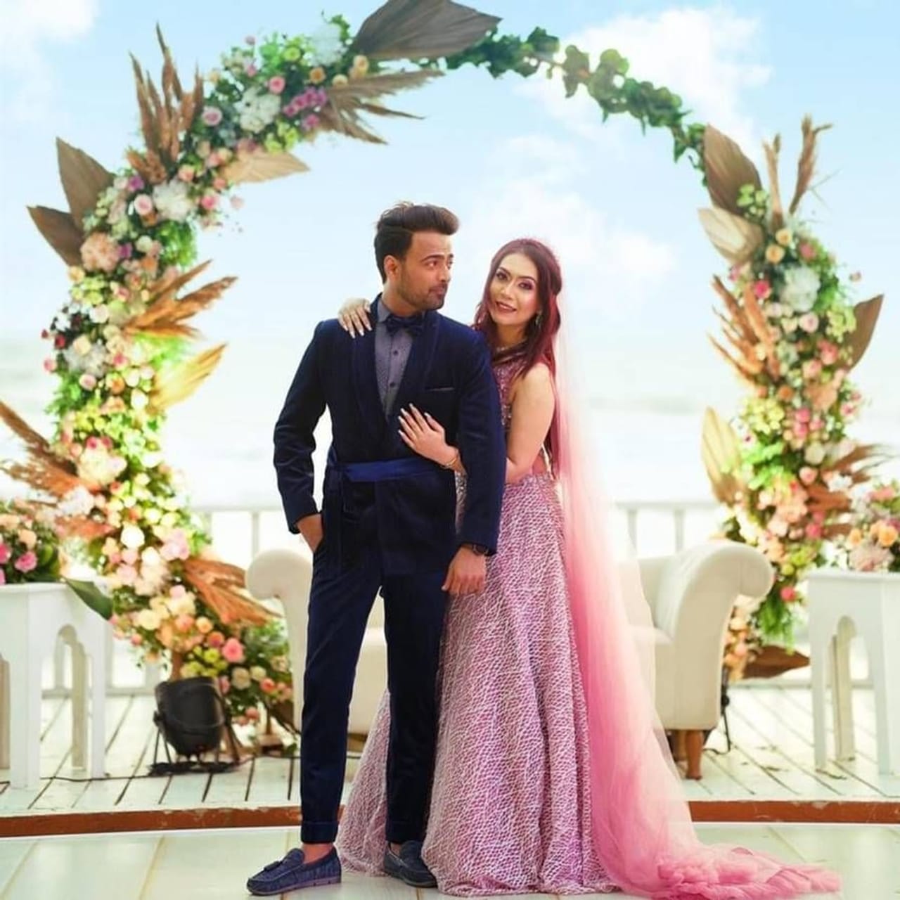 Manish Nagdev Engagement: મનીષ નાગદેવની સગાઈમાં પતિ સાથે પહોંચી ...