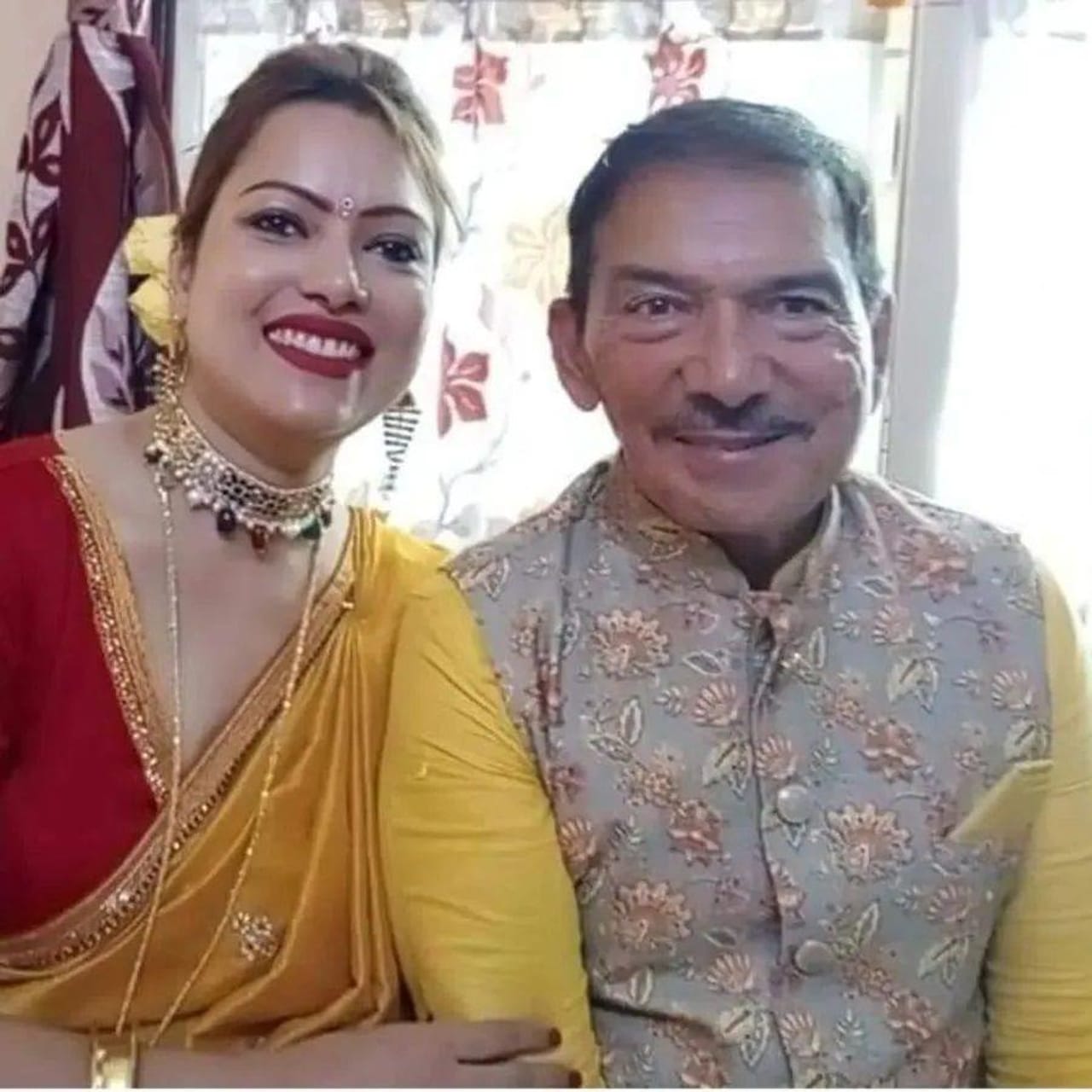 ખૂબસૂરત યુવાન પત્નિને લઈ 66 વર્ષની ઉંમરના પૂર્વ ભારતીય ક્રિકેટર લગ્ન ...