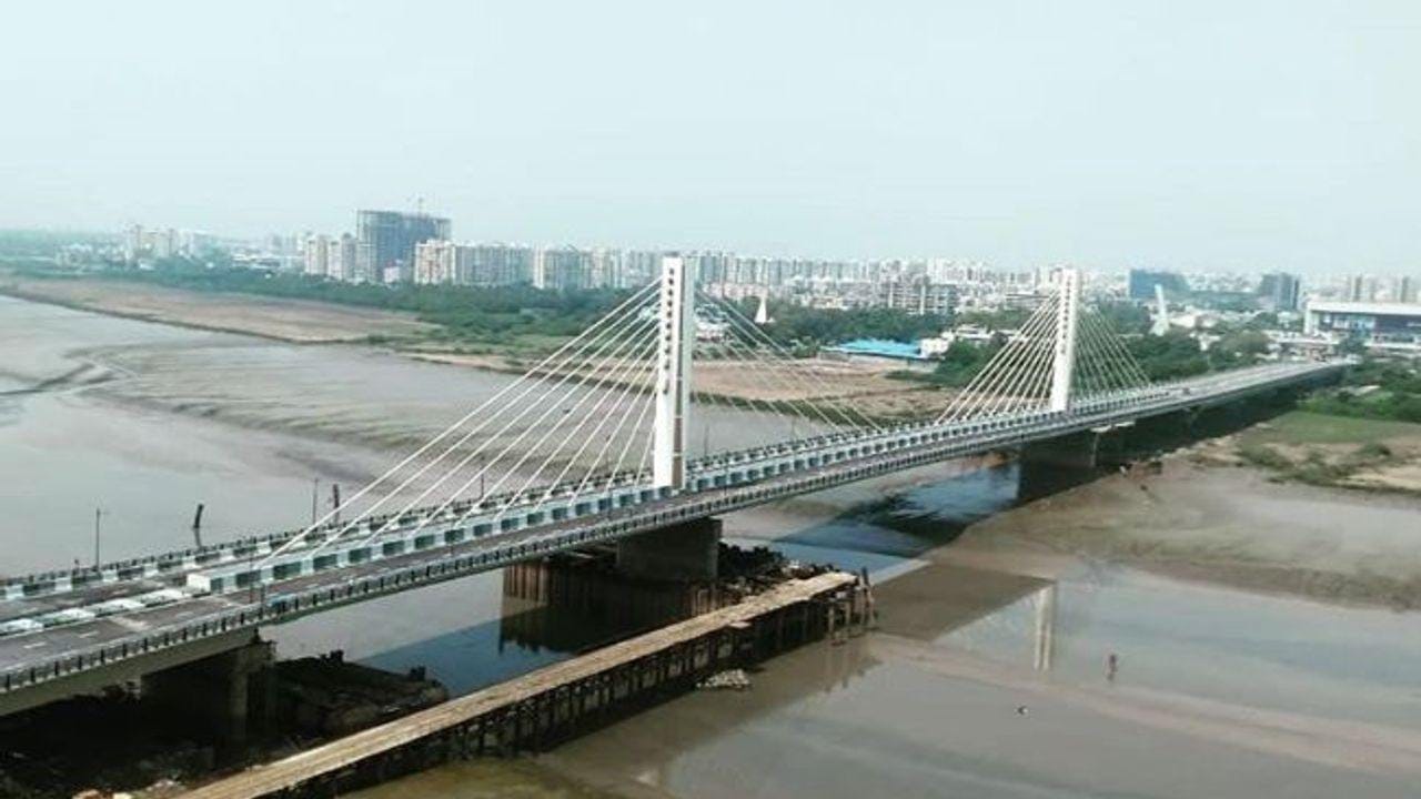 Surat : શહેરની ઓળખ સમાન કેબલ બ્રિજ 28 જુલાઈથી એક મહિનો રહેશે બંધ, જાણો ...