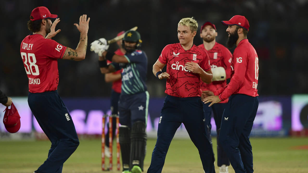 Pakistan Vs England: ઈંગ્લેન્ડે પાકિસ્તાનનુ વગાડ્યુ બેન્ડ, 63 રનથી આપી ...