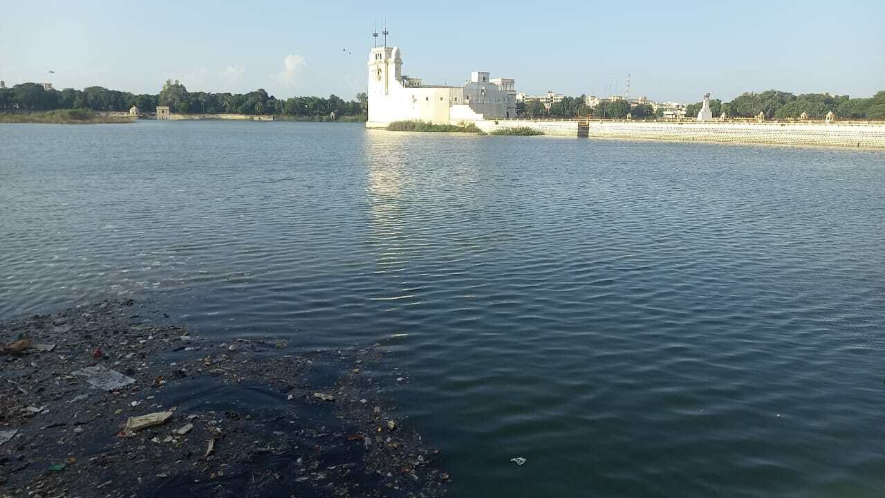 Jamnagar: "સૌની યોજના" મારફતે લાખોટા તળાવ ભરવાની પ્રક્રિયાનો થયો ...
