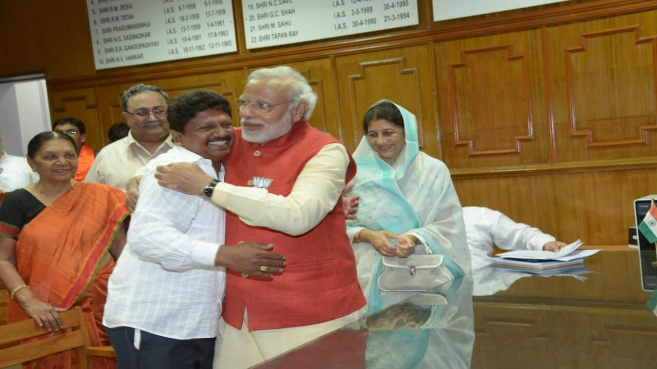 Gujarat Election 2022: ચૂંટણીના પડઘમ વાગતા આ 'ચા' વાળા આવ્યા ચર્ચામાં ...