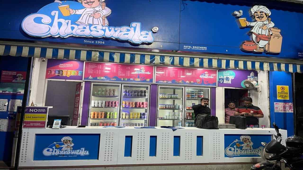 અમદાવાદીઓ સાવધાન ! છાસવાલાની દૂધની બનાવટો અને મેંગો મઠ્ઠાના નમૂના ...