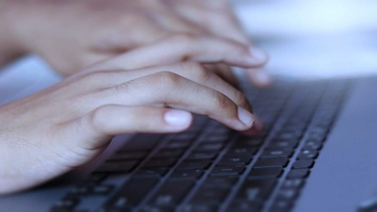 Keyboard પર F1 થી F12ના આ શોર્ટકટ મોટાભાગના લોકો નહીં જાણતા હોય સરળ થઈ જશે ઘણા કામ Gujarati