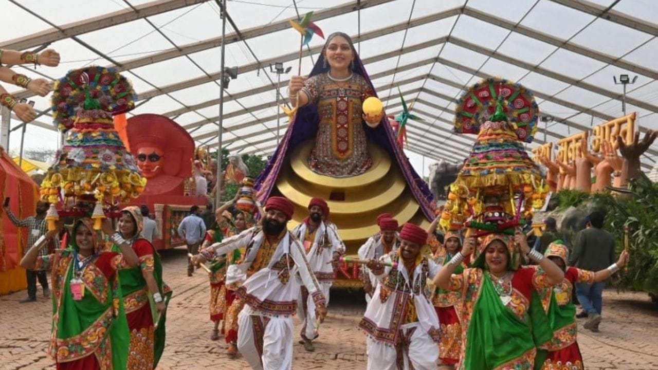 પ્રજાસતાક દિનની ગુજરાતની ઝાંખીની પ્રથમ ઝલક, જાણો આ વર્ષની અનોખી થીમ ...