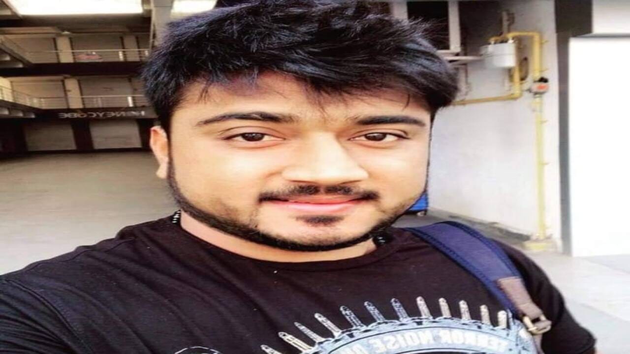 Video: સુરત: VHPના મંત્રી અને તવશ્ય હોસ્પિટલના સંચાલક પ્રિતેશ પ્રજાપતિ ...