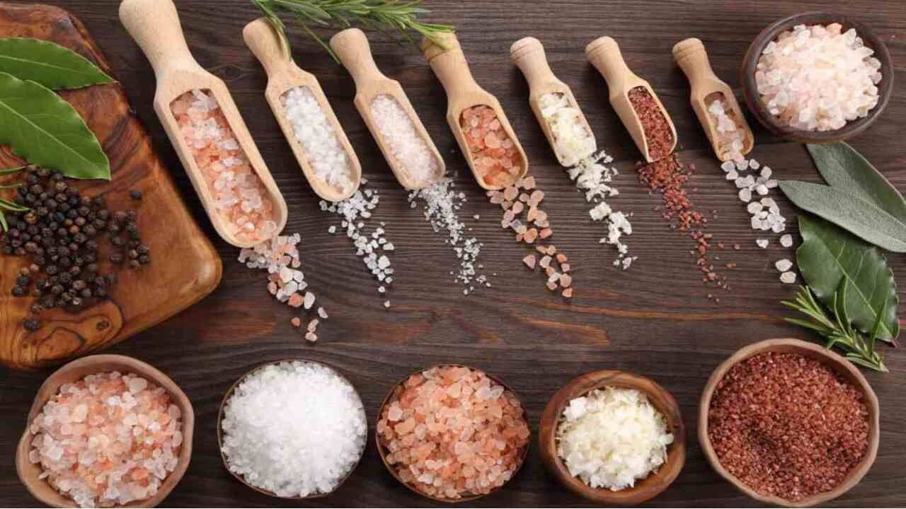 Types Of Salt: જાણો નમકના કેટલા પ્રકાર છે, કયા પ્રકારનું નમક તમારા માટે ...