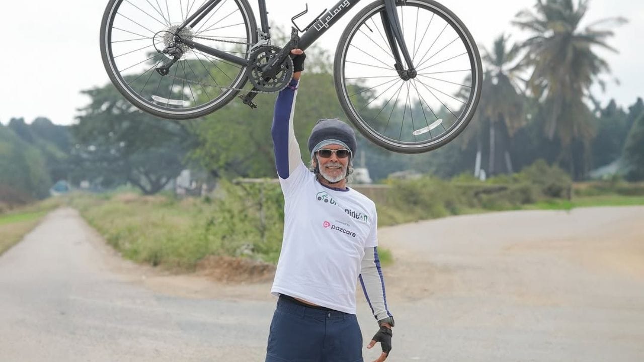 બોલિવુડમાં એક્ટિંગમાં ફ્લોપ પરંતુ પ્રેમ કરવામાં ટોપ પર છે અભિનેતા ...