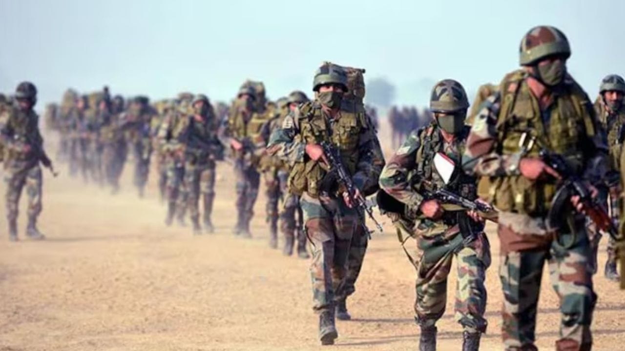 બે ભૂતપૂર્વ સૈનિકો સામે FIR દાખલ, ભારતીય સેનામાં ઉશ્કેરવાનો પ્રયાસ ...